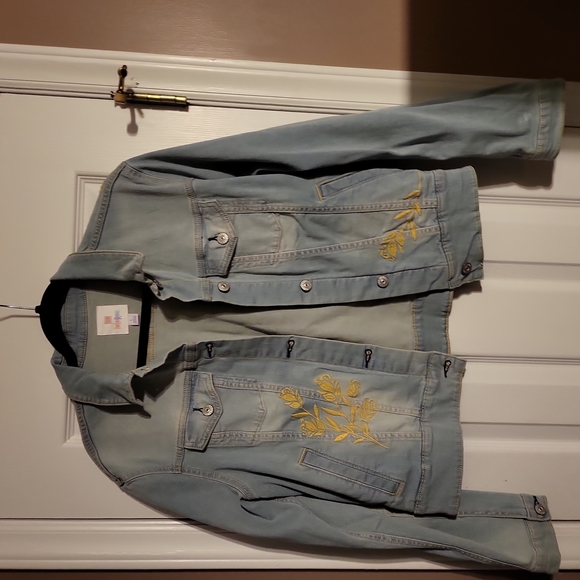 LuLaRoe | Jackets & Coats | Denim Jacket | Poshmark